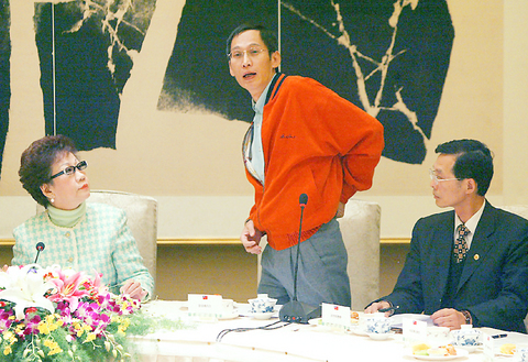 Annette Lu demands strict probe of VCD investigation - Taipei Times