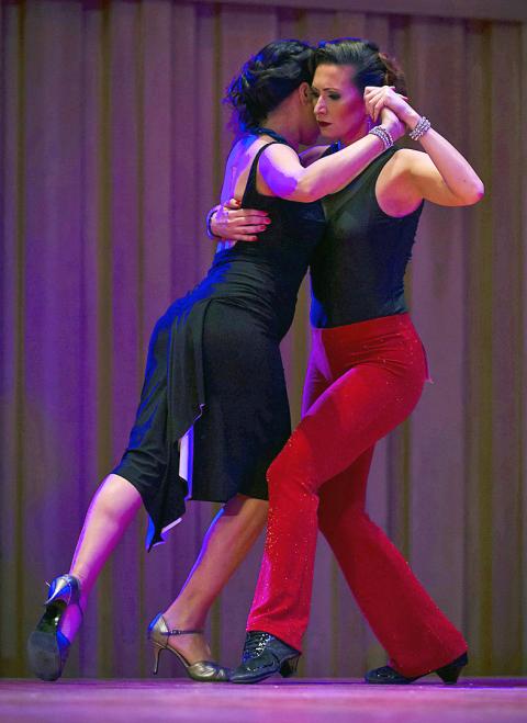 tango dance