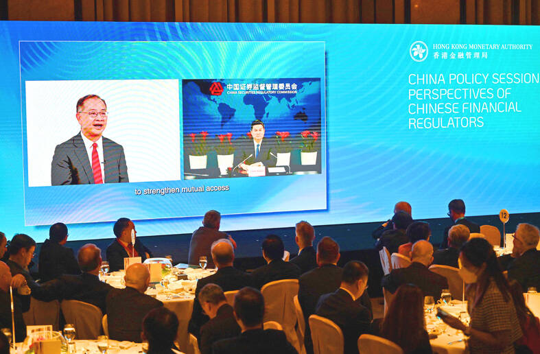 Avoid foreign media: Chinese official - Taipei Times