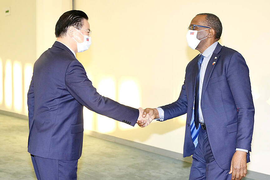 Saint Lucia PM arrives for first official state visit - Taipei Times