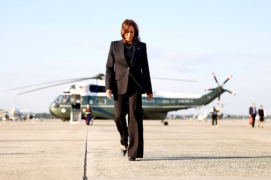 US adversaries targeting elections, officials say - Taipei Times