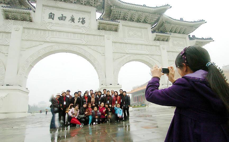 China announces tour groups from Shanghai and Fujian to resume - Taipei ...