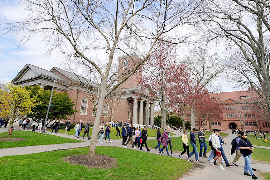 Trump moots defunding of ‘joke’ Harvard - Taipei Times