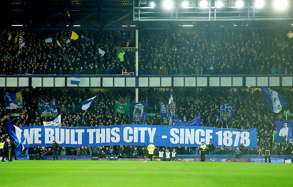 Everton fans prepare for emotional farewell to historic ‘Grand Old Lady ...